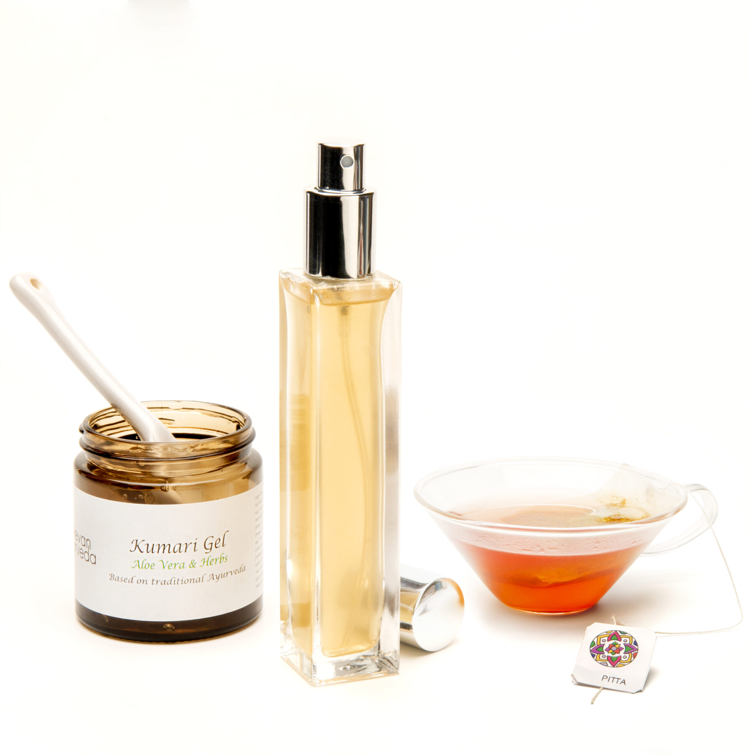 Kumari Gel + Pitta Haridra Tea + Spray Bottle (Gift) – Jeevan Ayurveda